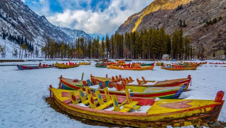 Lakes in Swat: Discover the Beauty of Nature in Swat Valley