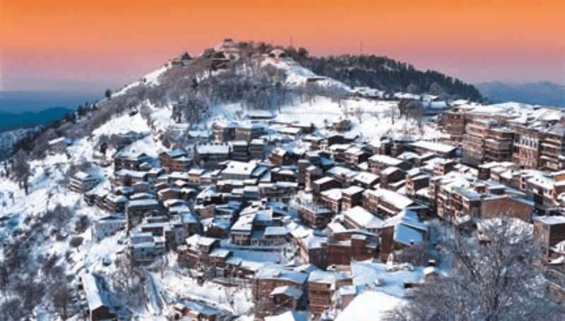 Murree Tour Packages 2024: Experience Mountain Magic!